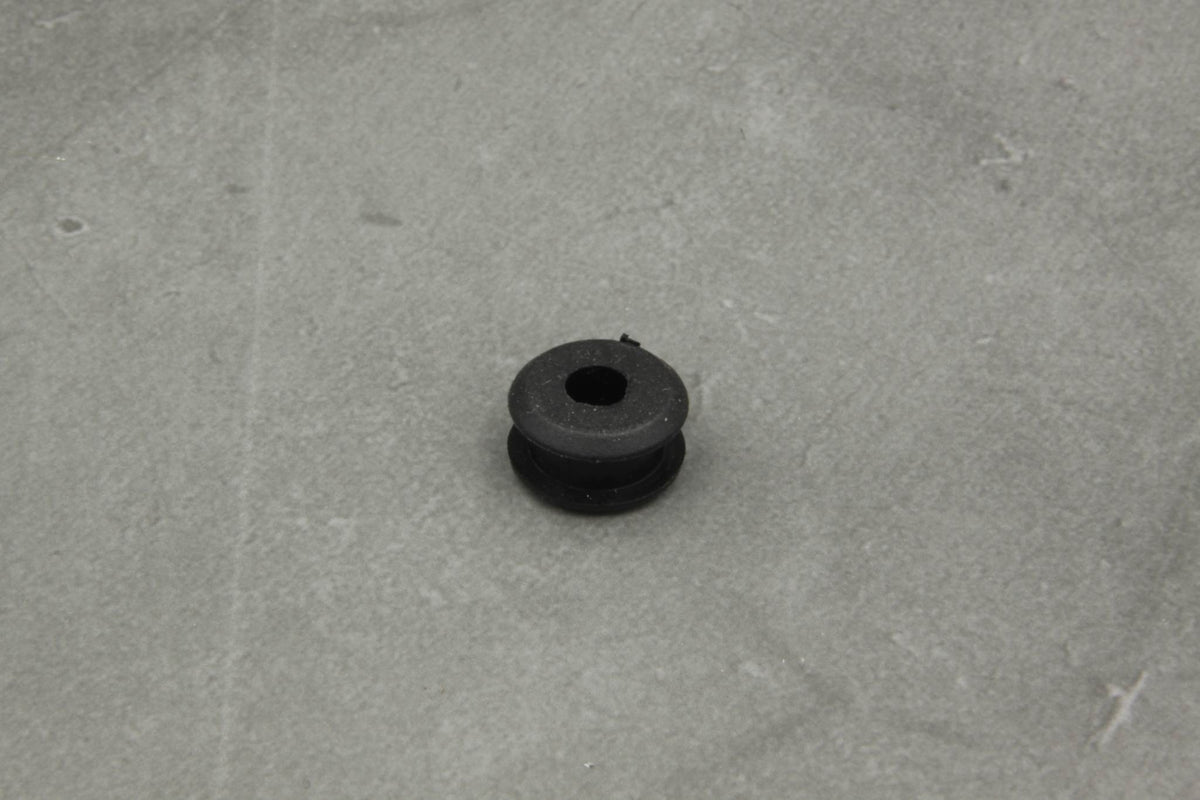 35411152331 Rubber Grommet Accelerator Cable E28 E30 E34 E36 E39 Z3 ...