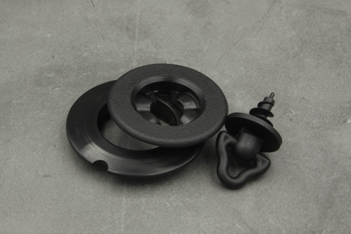 Floor Mat Carpet Locks / Clips - 51471919171 - E23 E24 E28 E30 E36 Z3 ...