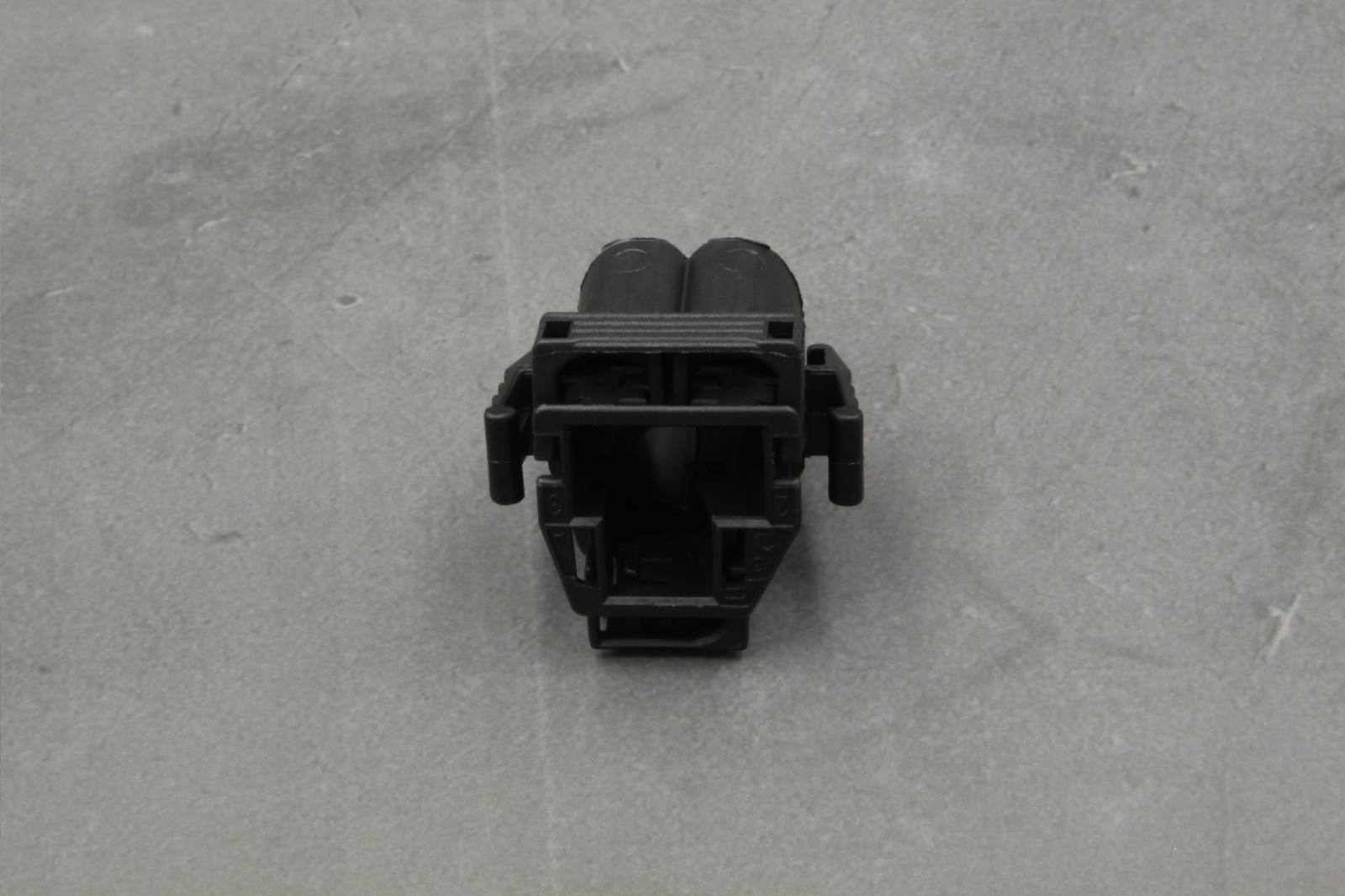 3 Pin Plug Terminal – 61131378410 - E23, E30, E32, E34, E36 & Z3 ...