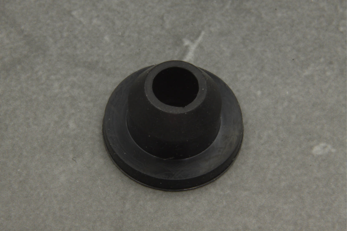 Washer Pump Grommet - 61661365657 - E21 E23 E24 E28 E30 E34 E36 E39 Z3 ...