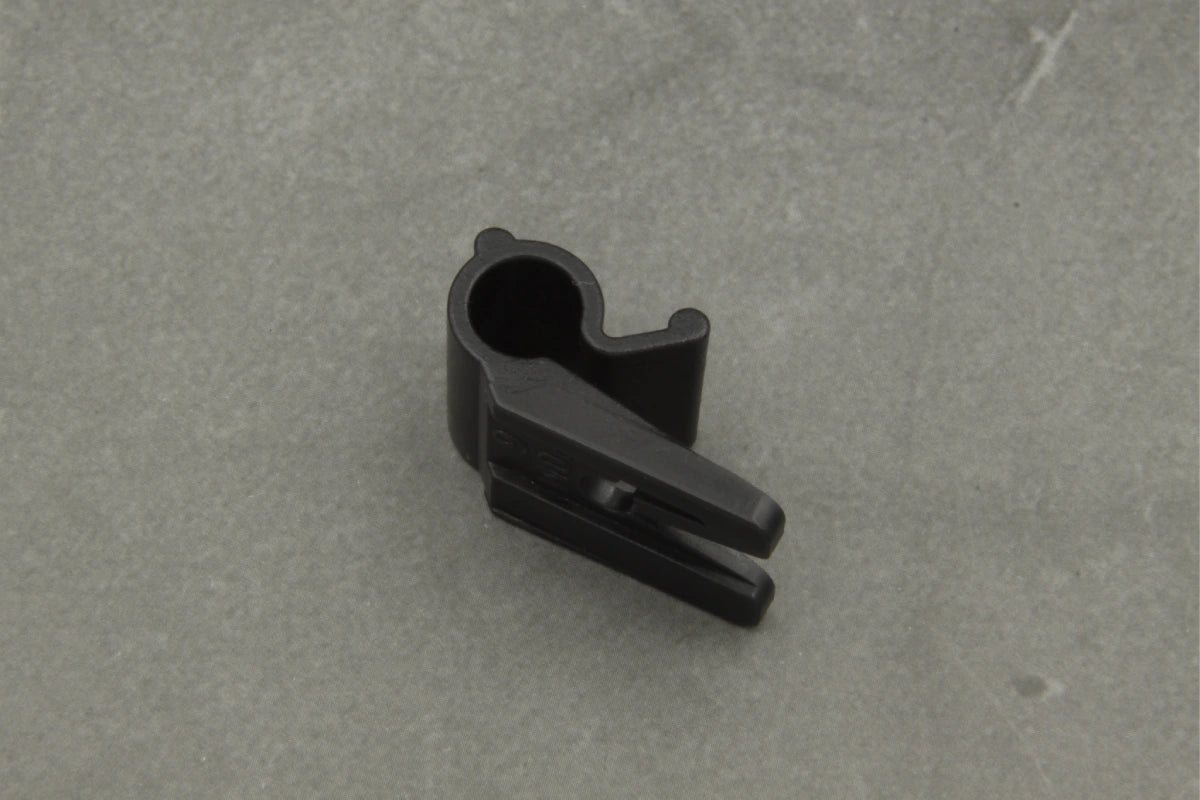 Clamp for Side Trim - 51131876128 - BMW E30 – Bavarian Speed Shop